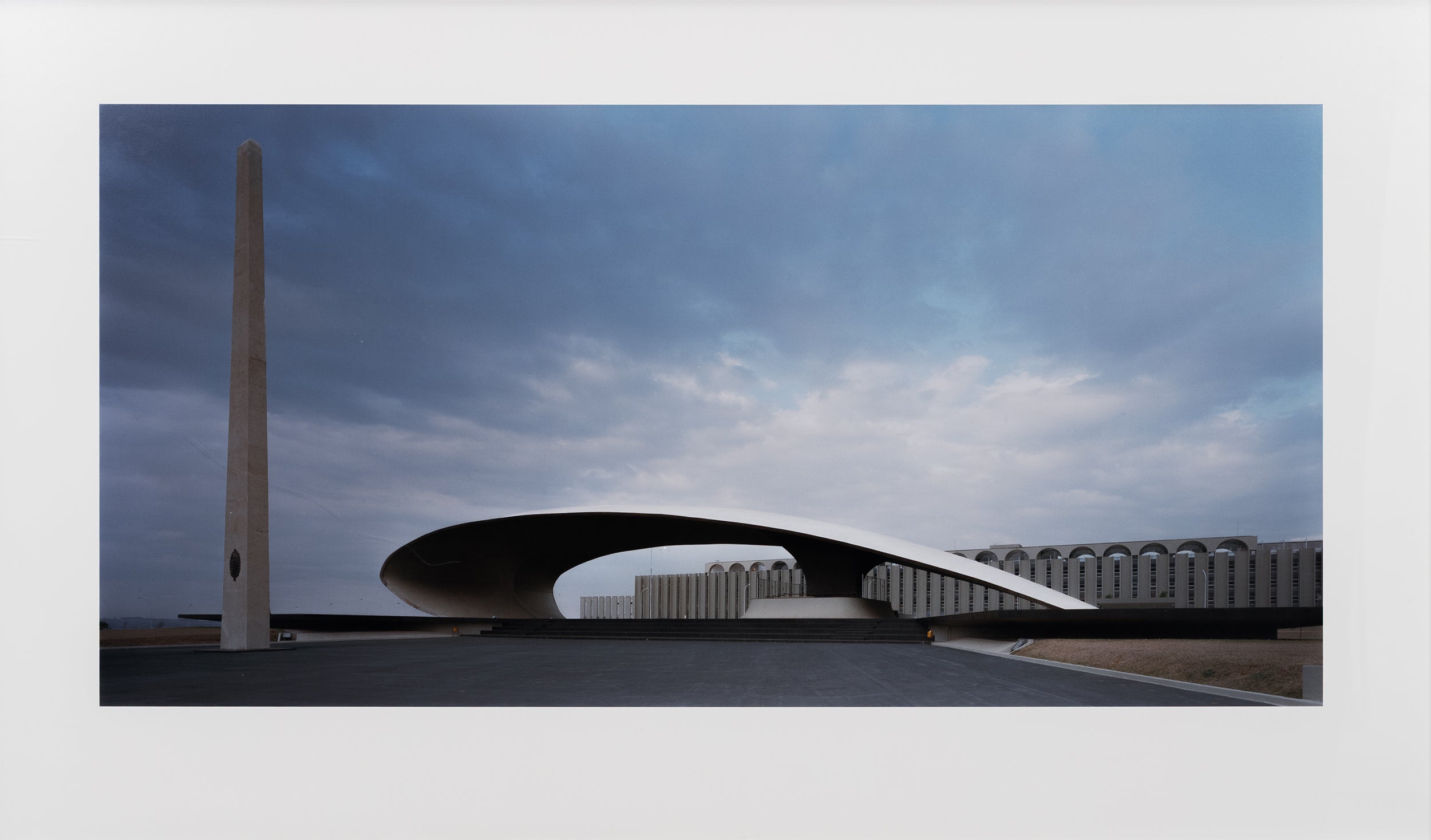 ROBERT POLIDORI "QUARTEL GENERAL DO EXERCITO, NO.1" 1998 – Caviar20